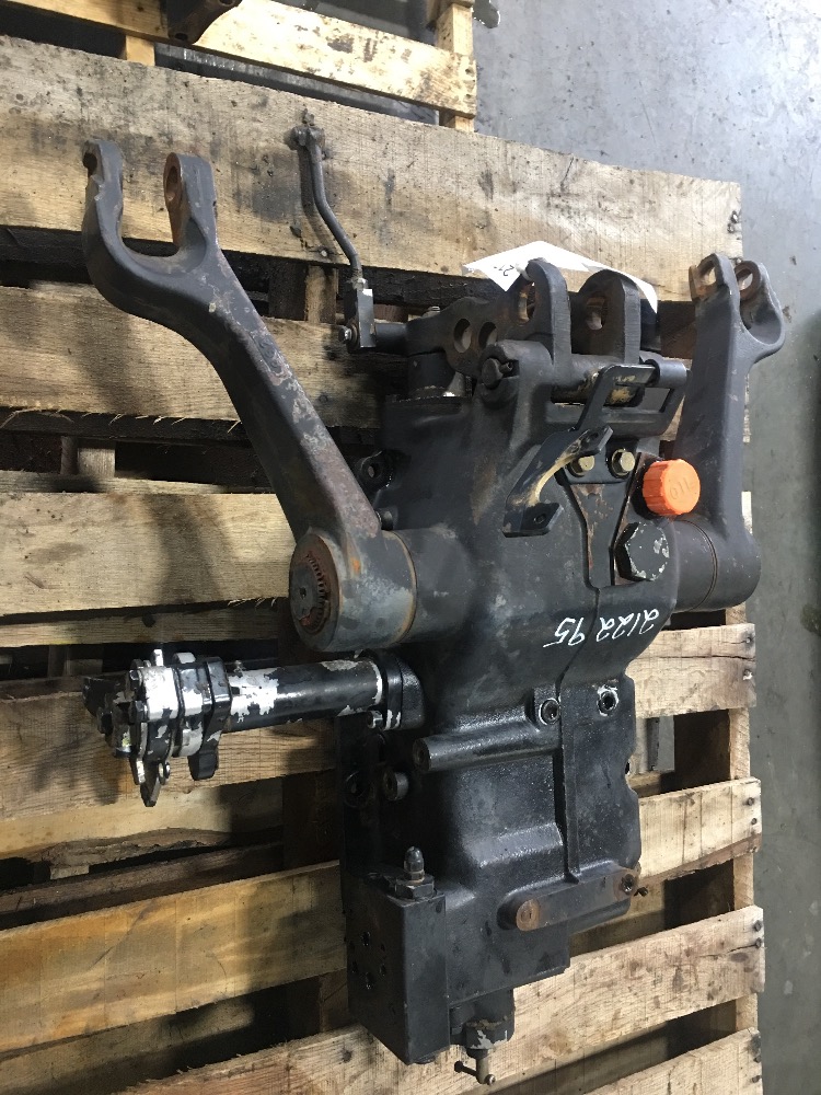 John Deere 5205 COMPLETE ROCKSHAFT john-deere-5205-complete-rockshaft